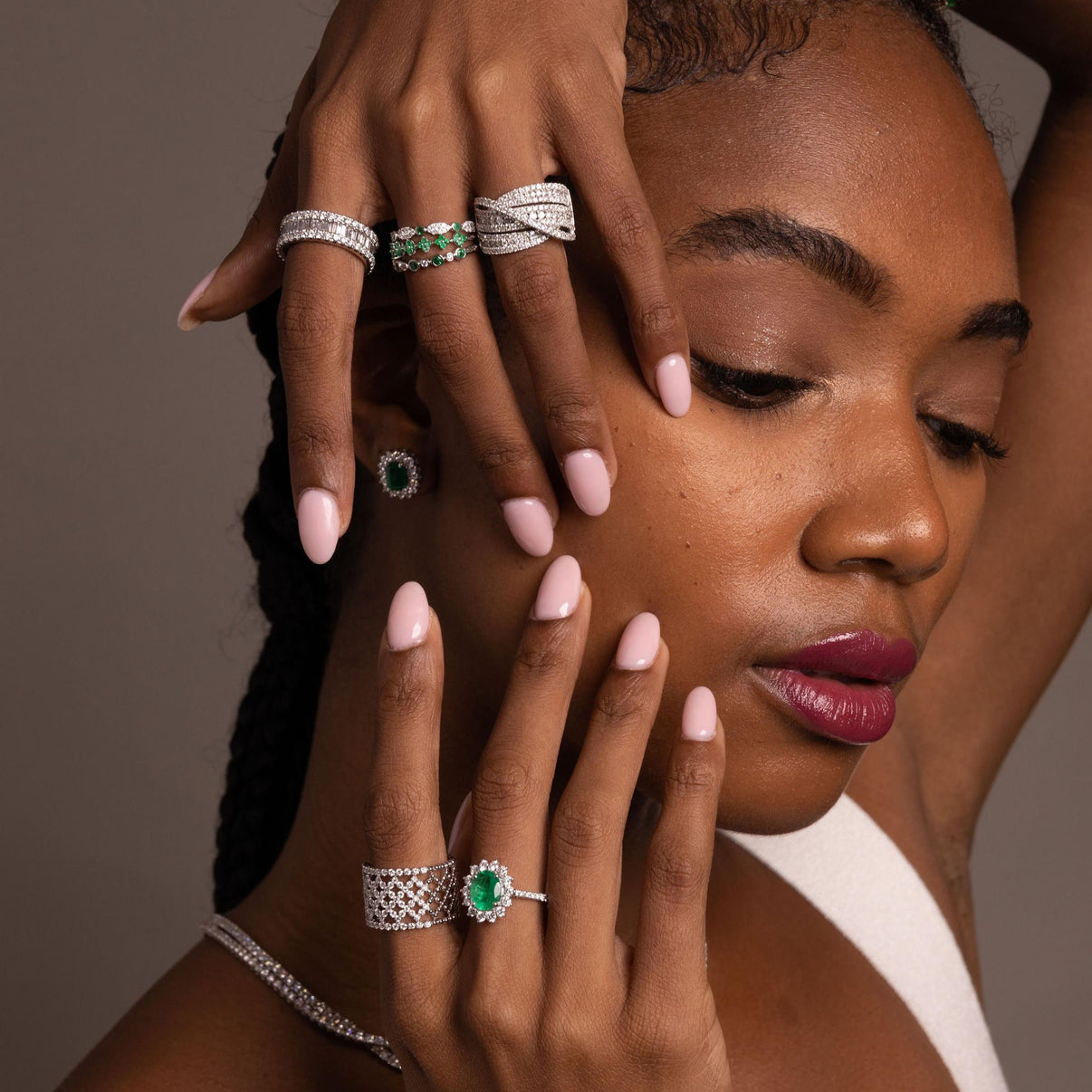 Tricolor gemstones and diamonds ring